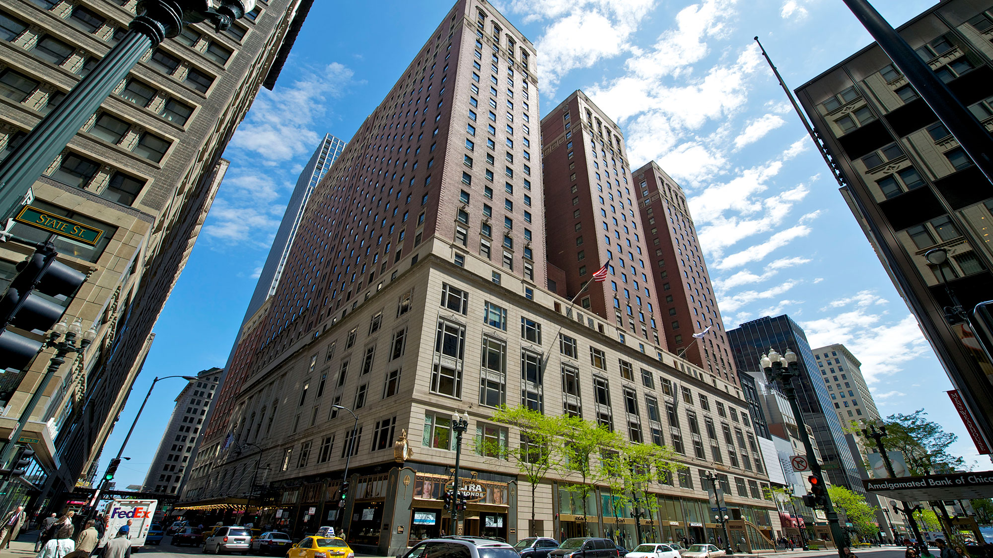 Palmer House, a Hilton Hotel reopens after $2.2 million renovation ...